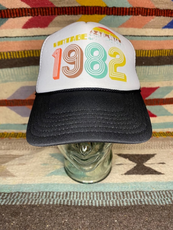1982 Retro Graphic Mesh Snap Back Trucker Hat - Gem