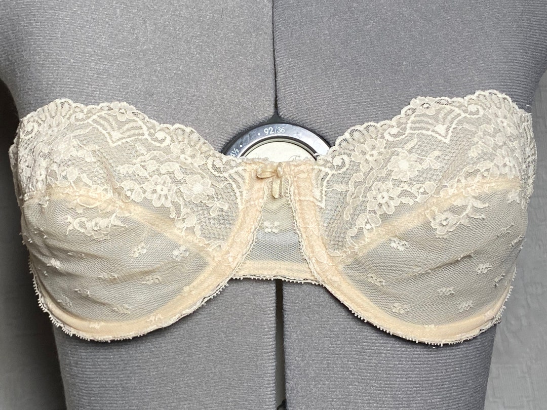 1970s Vanity Fair Nude Lace Strapless Bra 36B - Etsy