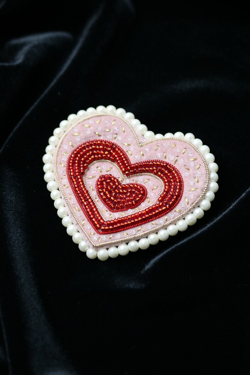 Valentines Love Heart Beaded Red and Pink Brooch Goldwork Embroidery ...