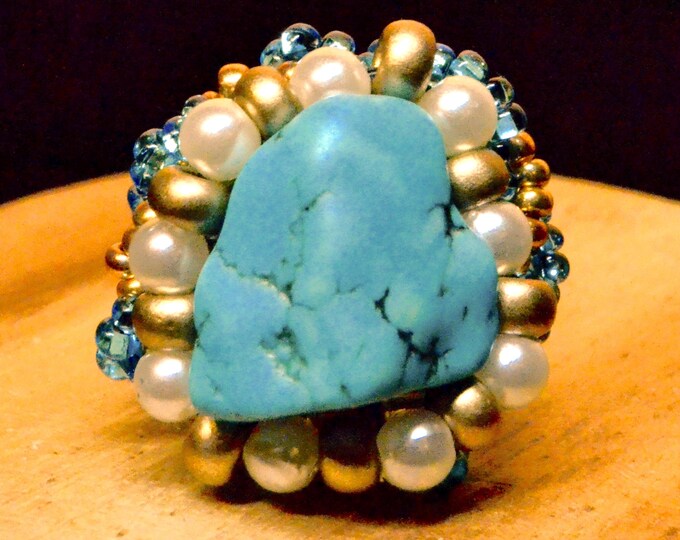 Beaded Ring Turquoise Reconstituted Stone Pearls Gold, Blue Glass Beads ...
