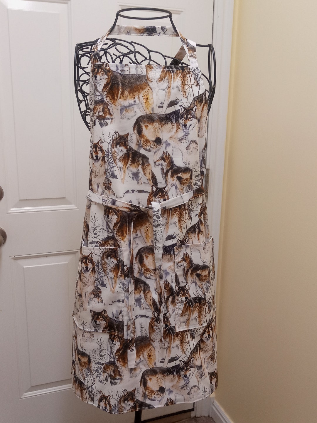 Apron, Lined, 2 Pockets, Adult Size, Wolves - Etsy