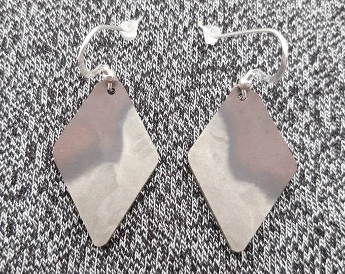 IK Slate Jewellery and Wicked Welsh Designs by WickedWelshDesign