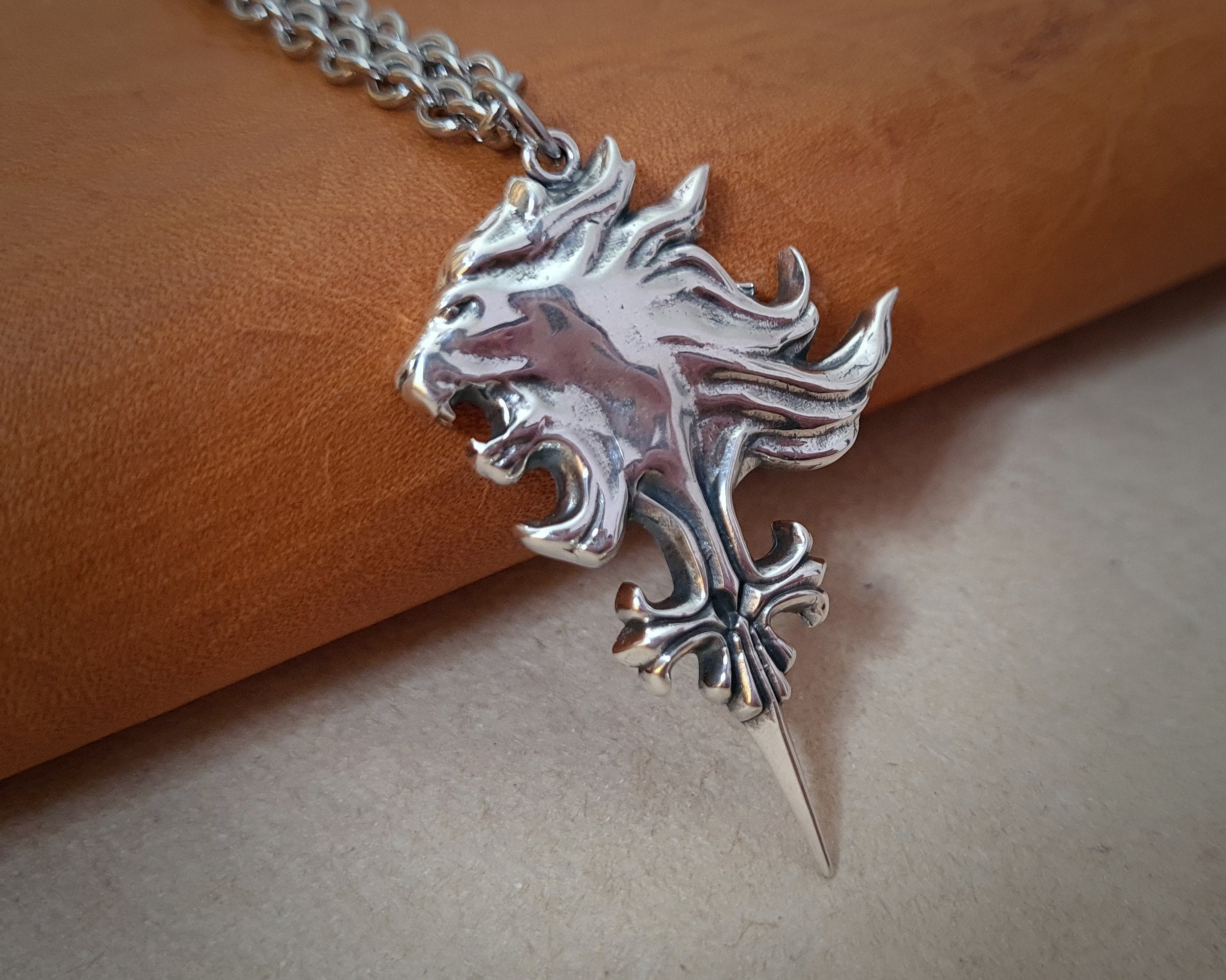 Final Fantasy VIII Large Squall Leonhart Griever Necklace - Etsy UK