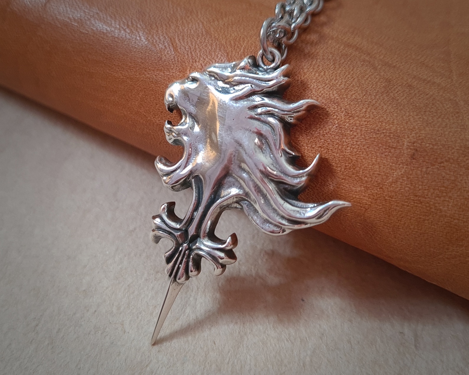 Final Fantasy VIII Large Squall Leonhart Griever Necklace | Etsy