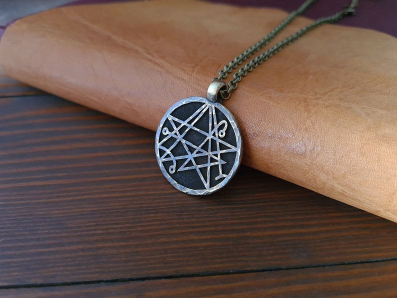 Lovecraft Cthulhu Necronomicum Necklace Pendant Amulet Jewelry - Etsy