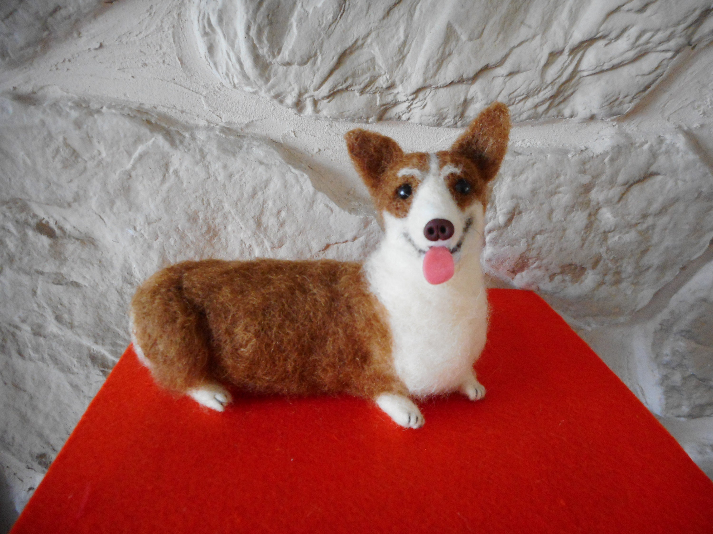 Needle Felted Corgi Corgi dog statue Corgi ornament felted | Etsy