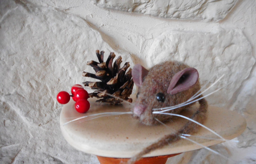 Needle Felted Life Size Mouse, Brown Mouse, Mouse Statue, Fibre Art ...