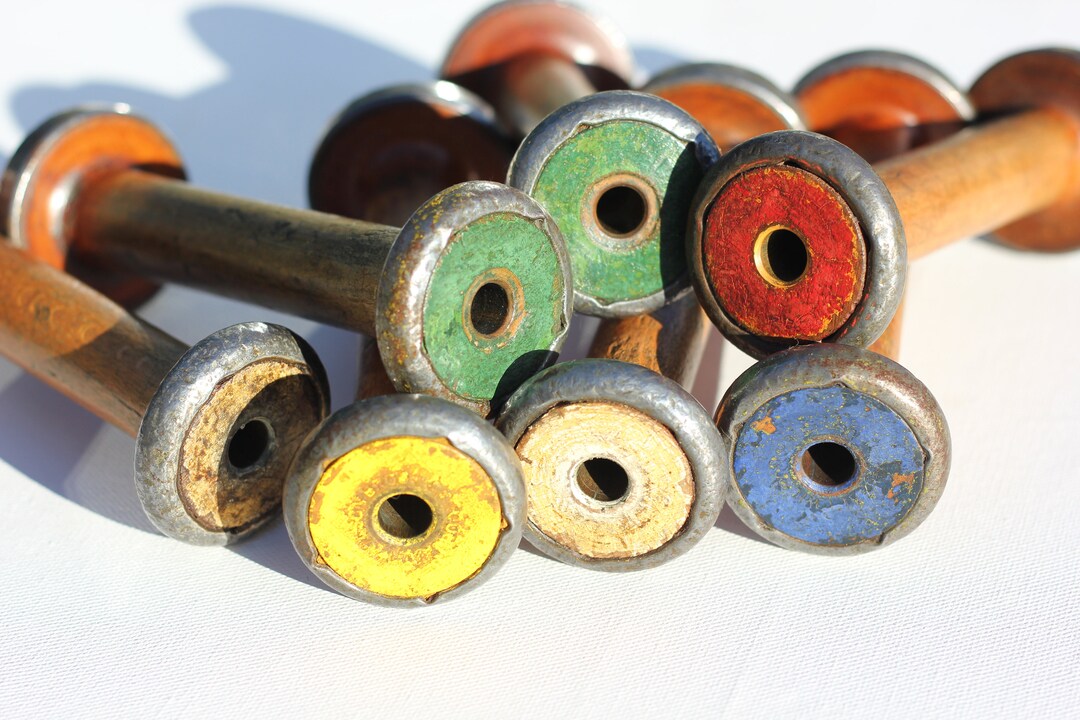 Vintage Antique Wooden Mill Bobbins Original Coloured Paint Patina ...
