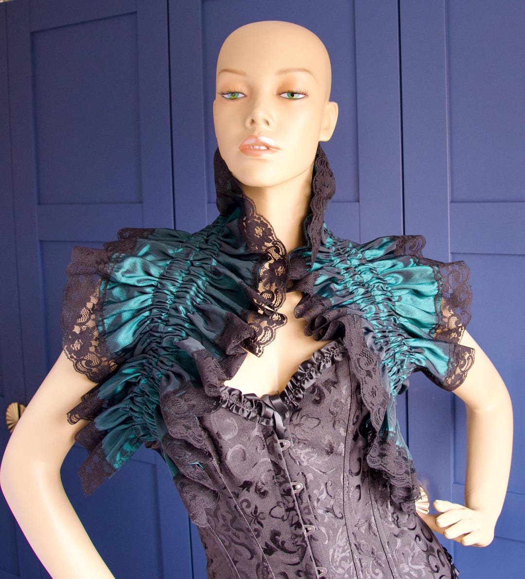Victorian Gothic Opera Shrug. Steampunk Burlesque Ruffle Bolero ...