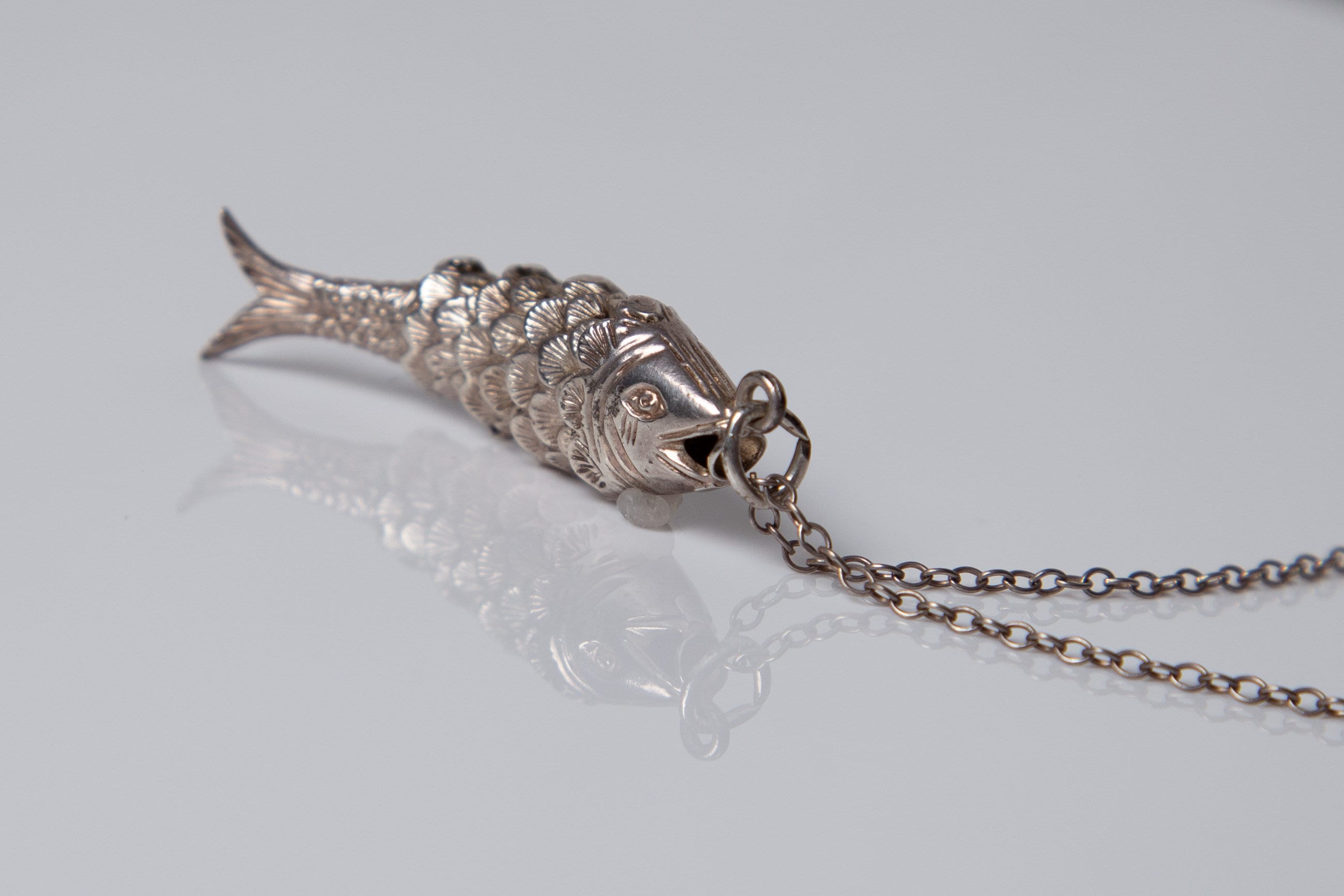 Vintage Sterling Silver Articulated Fish Pendant Necklace