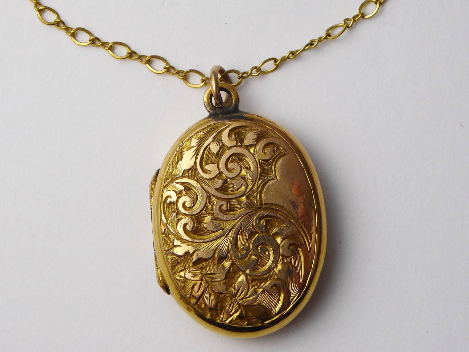 Antique Victorian 18ct Yellow Gold Plated Foliate Design Locket