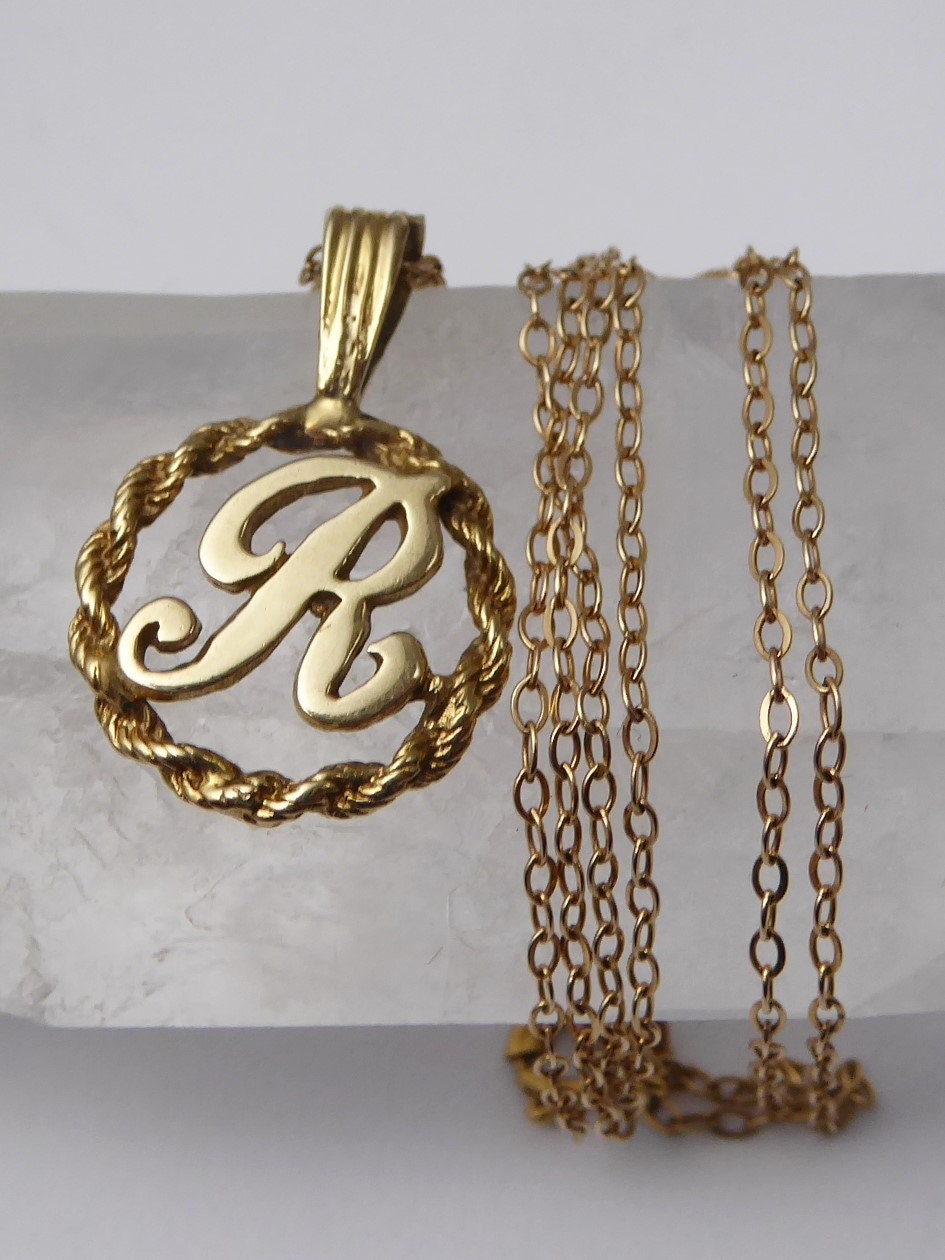 Vintage 9ct Yellow Gold Initial Letter R Pendant Necklace