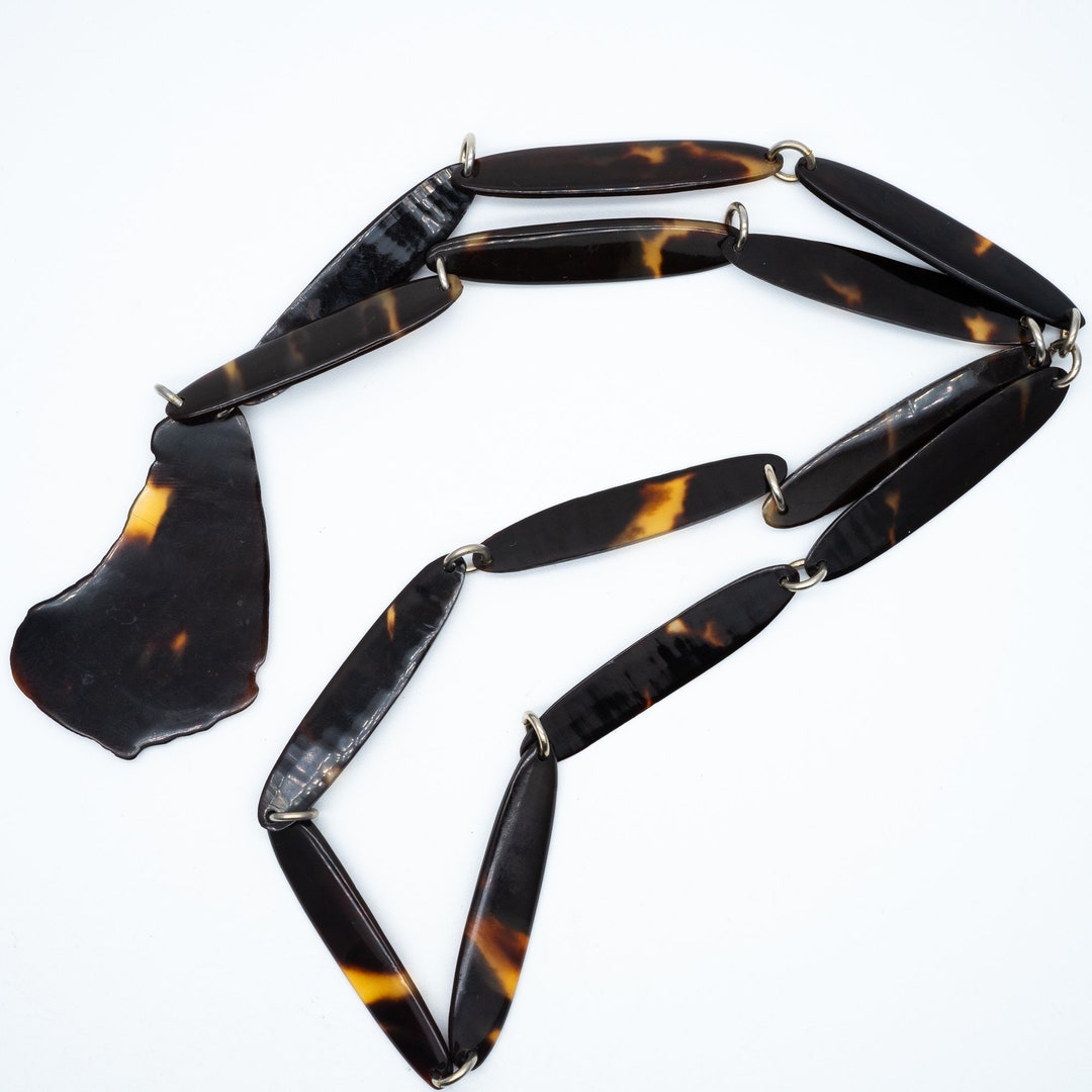 Vintage Faux Tortoiseshell Africa Pendant Necklace - Etsy