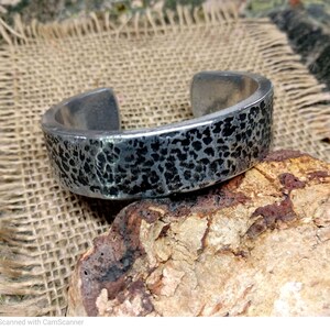 Hammered 5mm Heavy Aluminum Cuff. 5mm Thick . 20mm Wide. - Etsy
