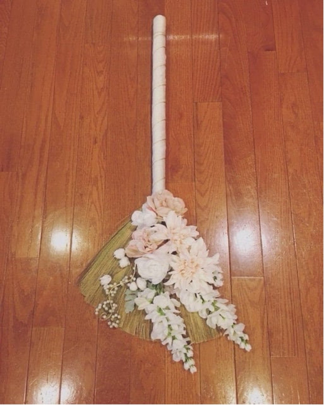 Custom Wedding Broom With High Quality Silk Floral and Accent Pieces - Etsy