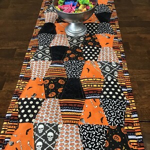 Halloween Skull Bones Quilted Runner Orange Black Table Runner Cover ...