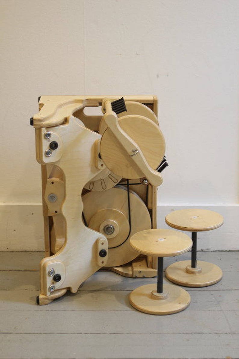 Spinolution Worker Bee Spinning Wheel - Etsy UK