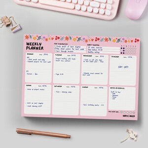 Bold Blooms Floral Weekly Planner | A4 Notepad With Daily Oraginser and ...