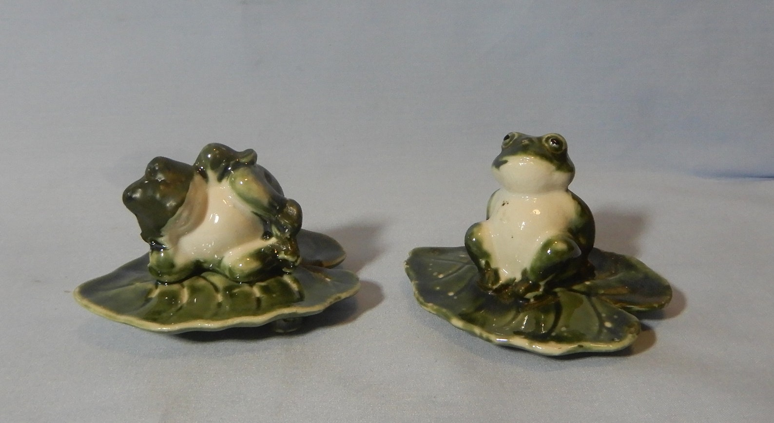 Vintage cute ceramic hand crafted frogs pair on lily pad circa | Etsy