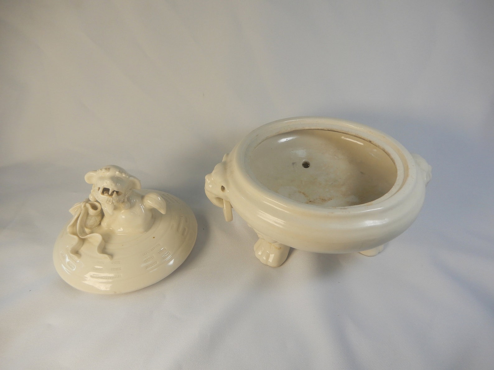 Chinese Antique Blanc De Chine Dehua White Porcelain Censer Foo Dog Lid ...