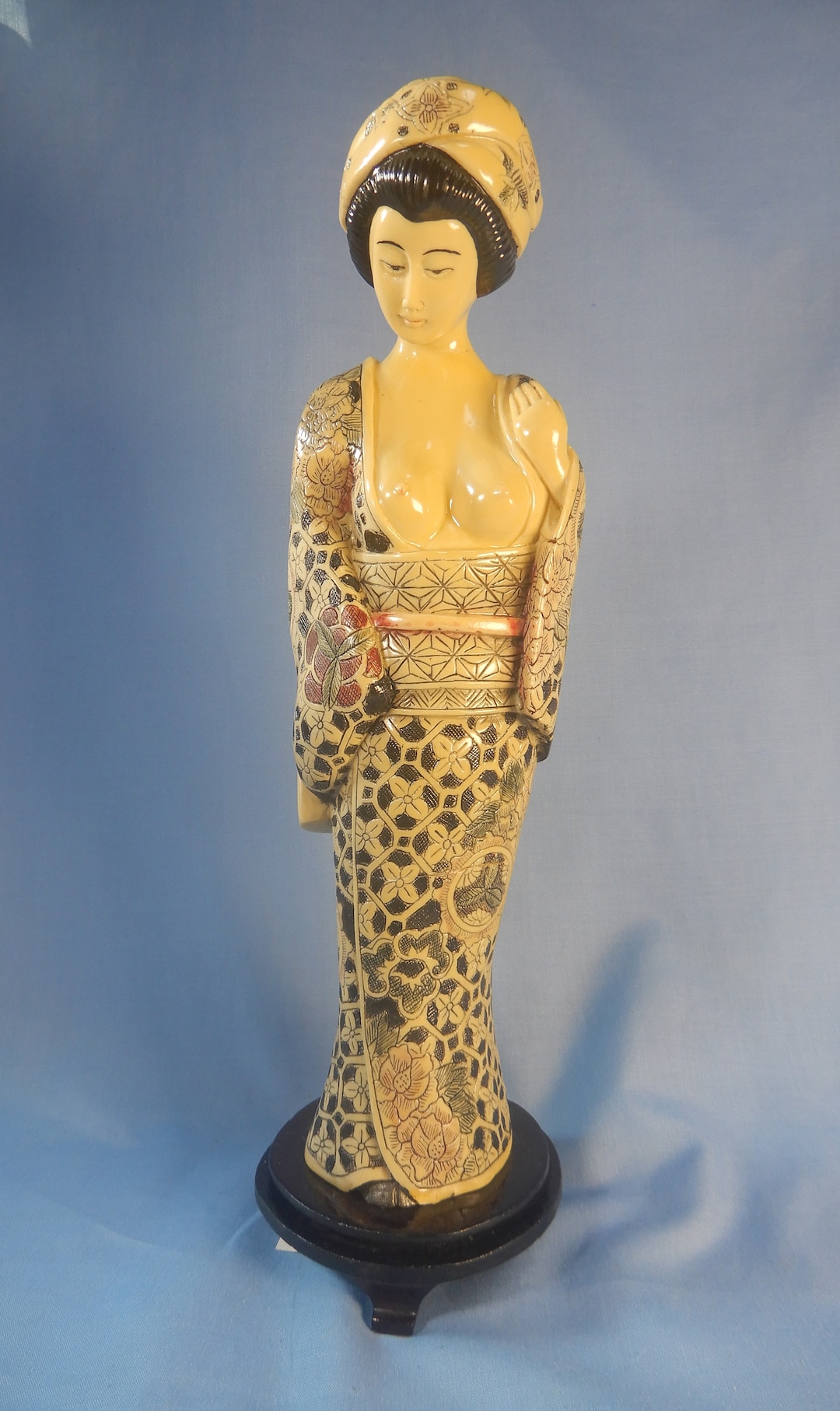 Japanese Vintage Hand Crafted Faux Ivory Resin Geisha Figurine Netsuke ...