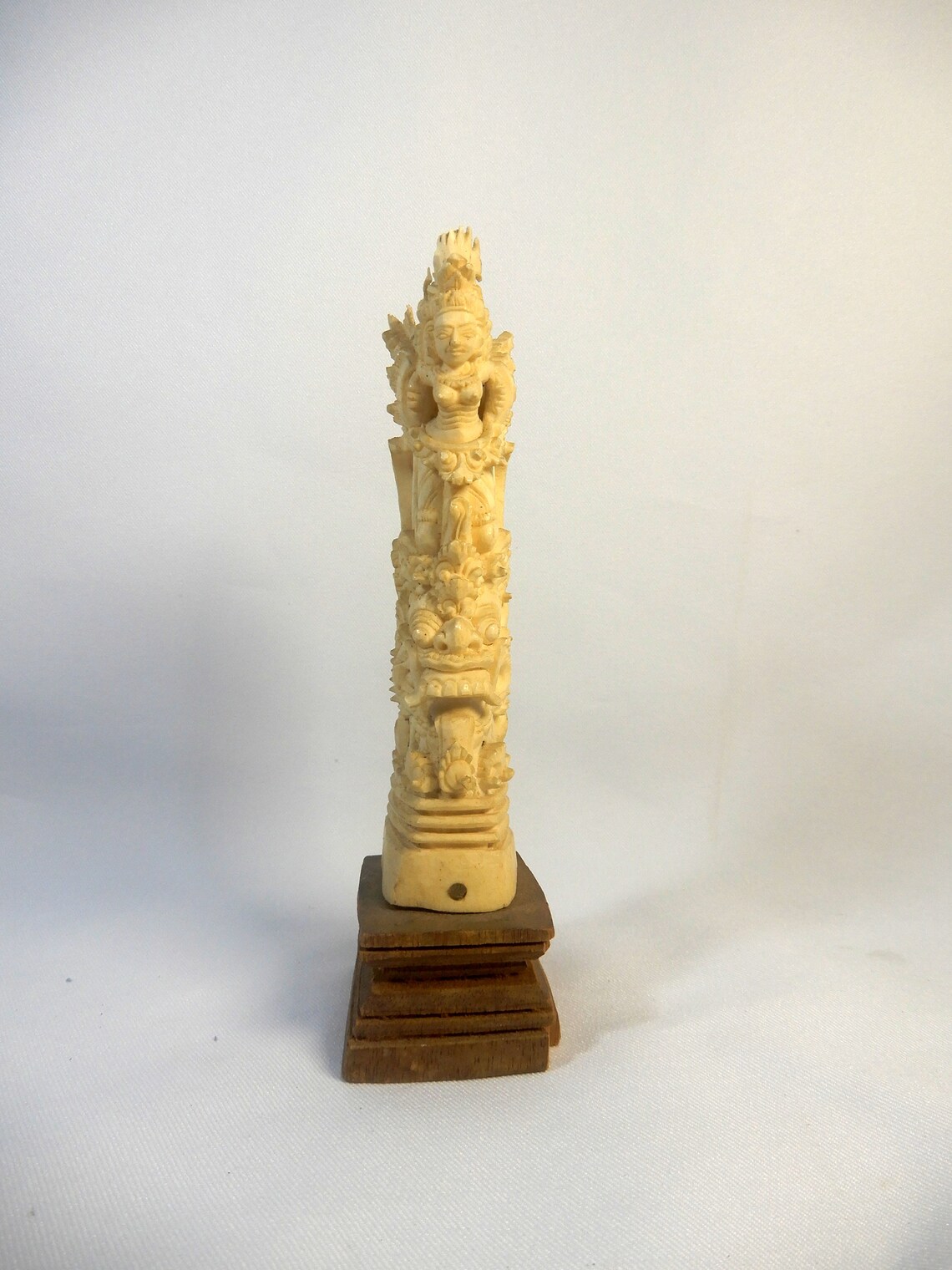 Vintage Indonesia Bali Hand Carved Cow Bone Totem Baliness Court ...
