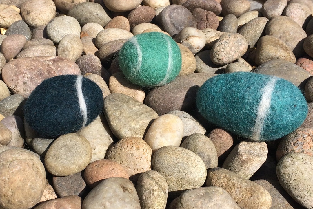 Needle Felted Sets of Pebbles - Handmade by Velvetmushroom - Etsy