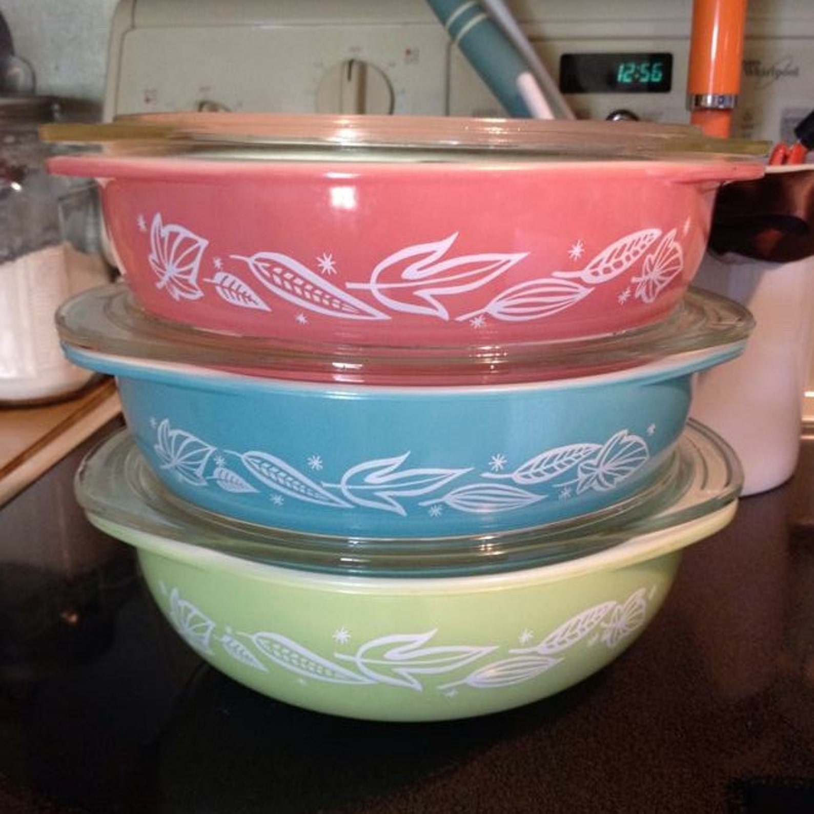 Pyrex Blowing Leaves Vinyl Decal - Etsy