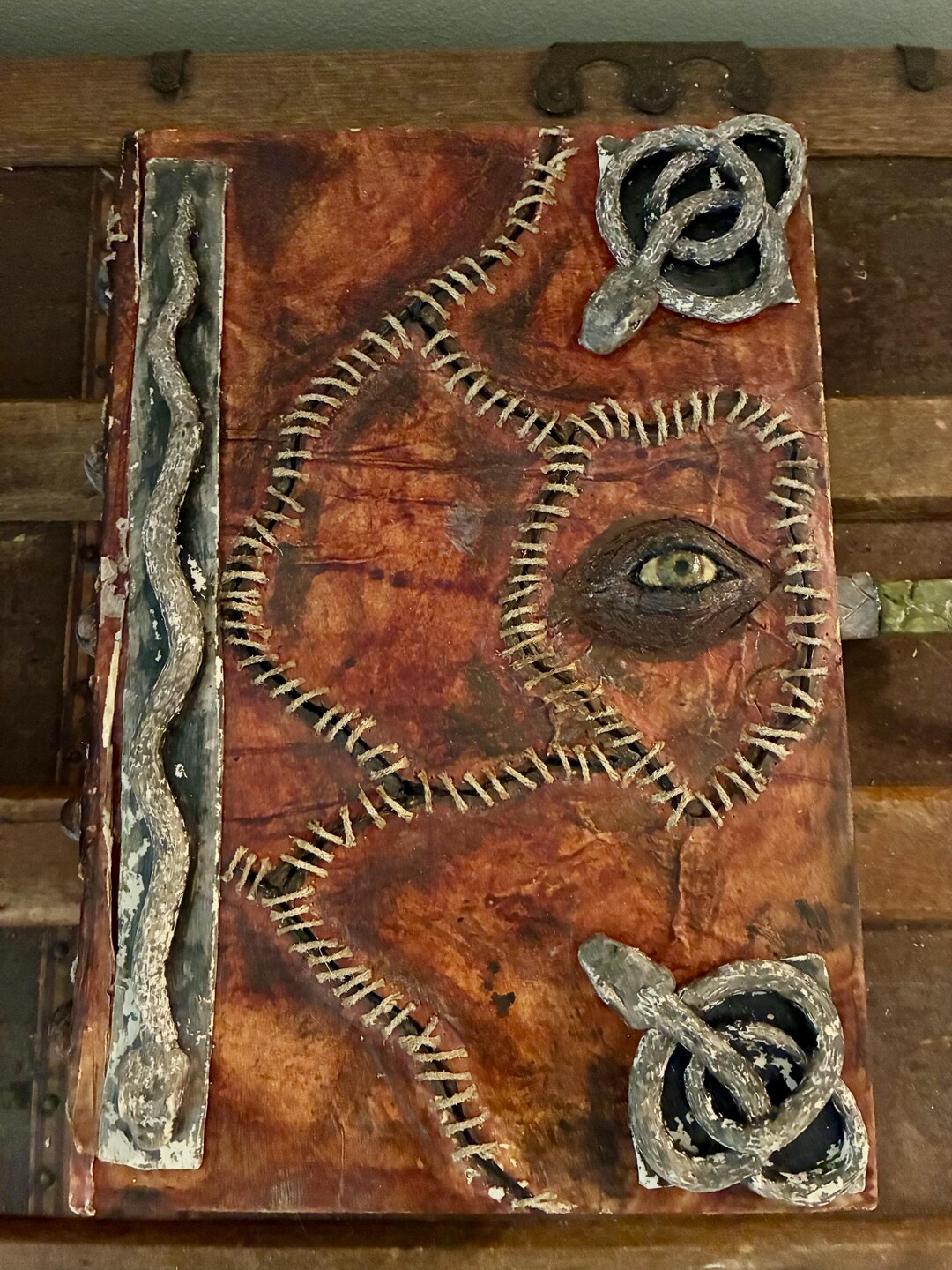 Handmade Hocus Pocus Spellbook Box – Witchcraft and Alchemy Grimoire ...
