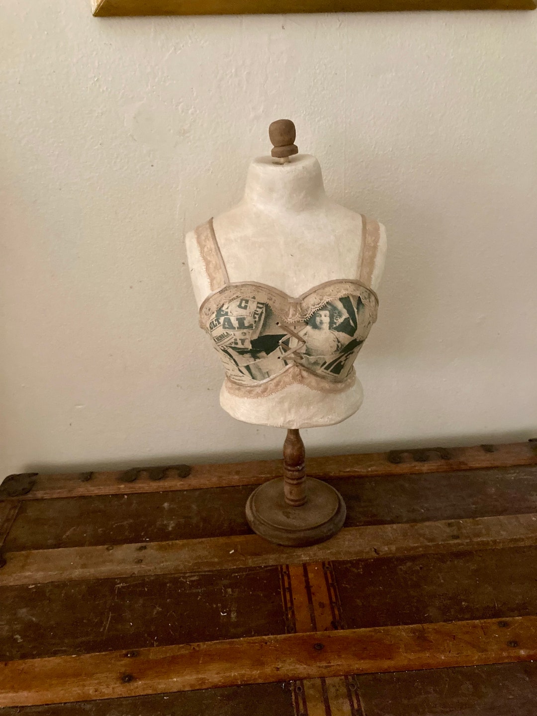 Vintage Style Mannequin, Mannequin Jewelry Display, Table Top Paper ...