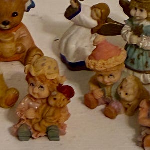 Lot Miniature Figurine Collection: Cherished Teddies, Honco Teddy ...