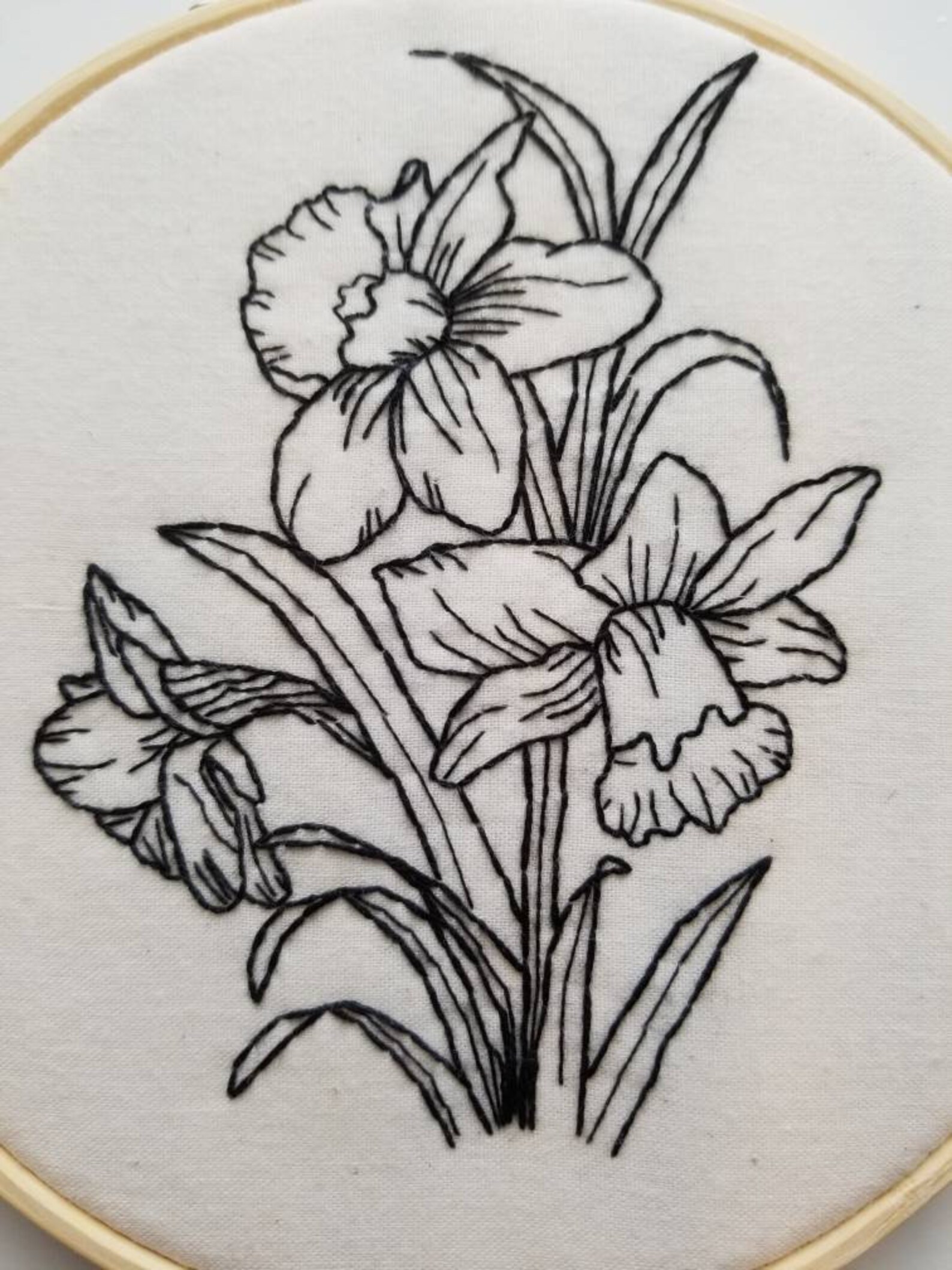 Daffodils Hand Sewn Blackline 6 Inch Embroidery Hoop Art - Etsy