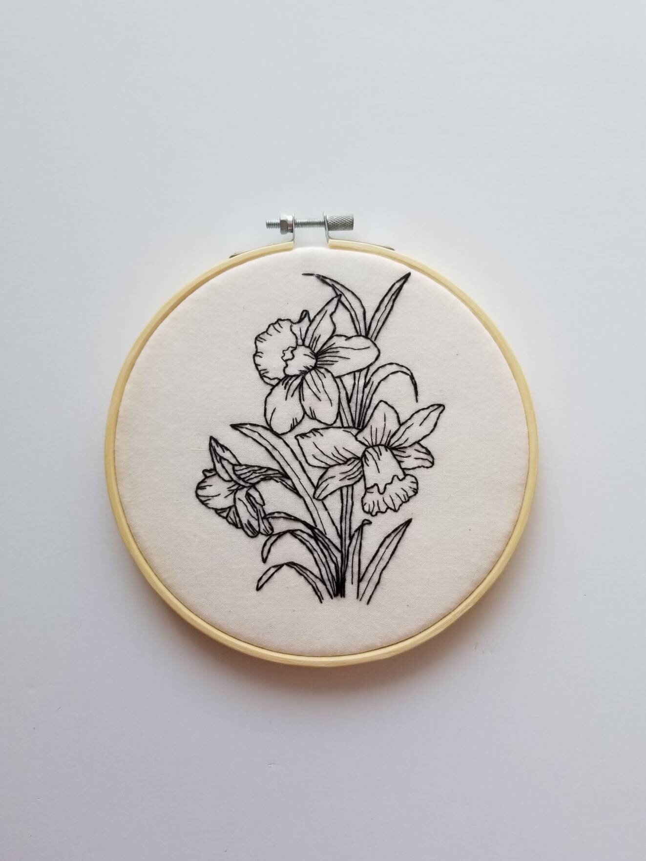 Daffodils Hand Sewn Blackline 6 Inch Embroidery Hoop Art - Etsy