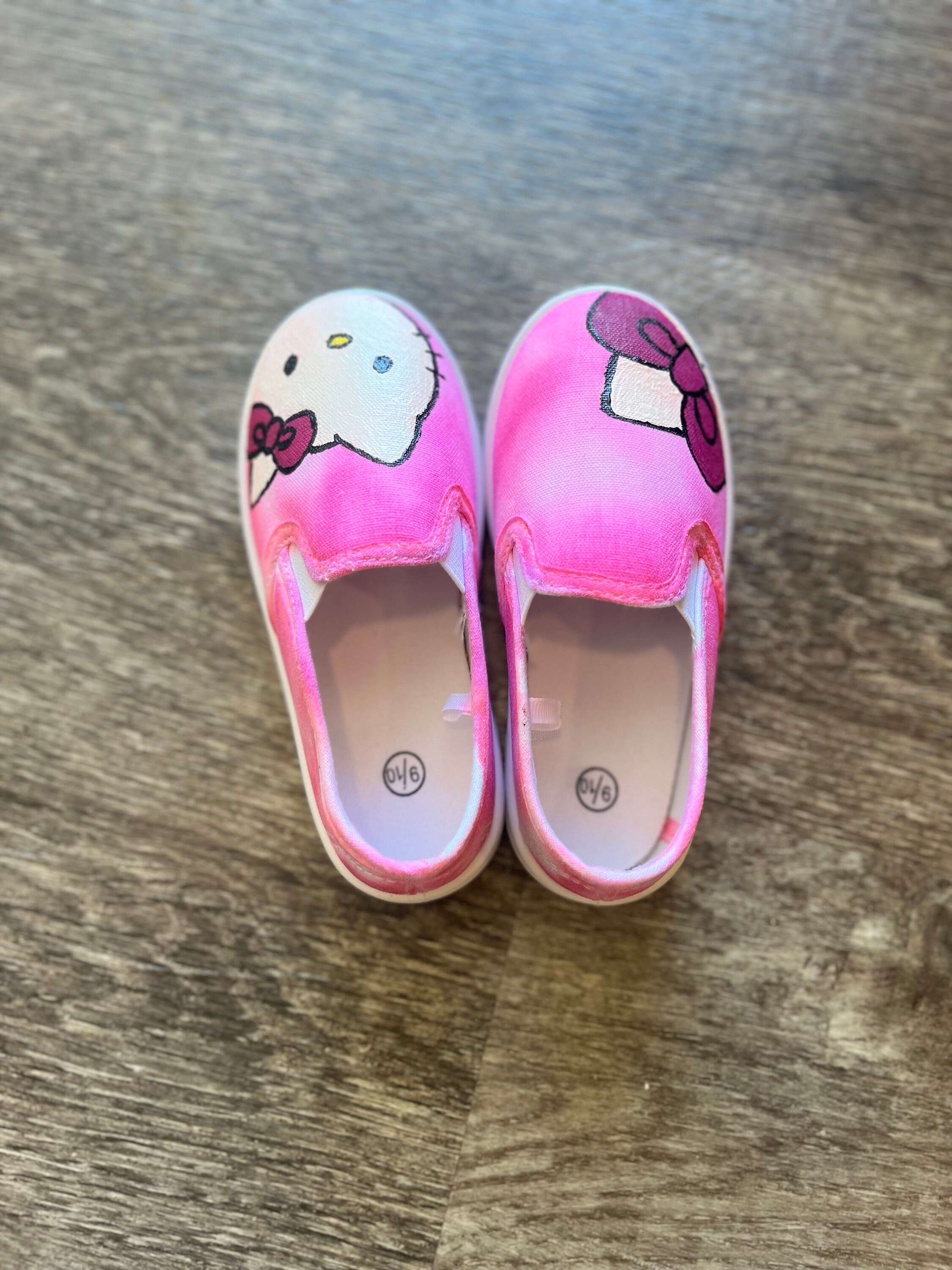 Hello Kitty Hand Painted Shoes - Etsy