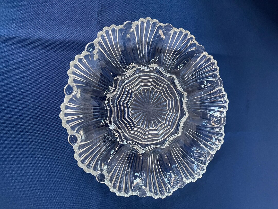 Anchor Hocking #896, Deviled Egg Plate, Heavy Glass Scalloped Edge W ...
