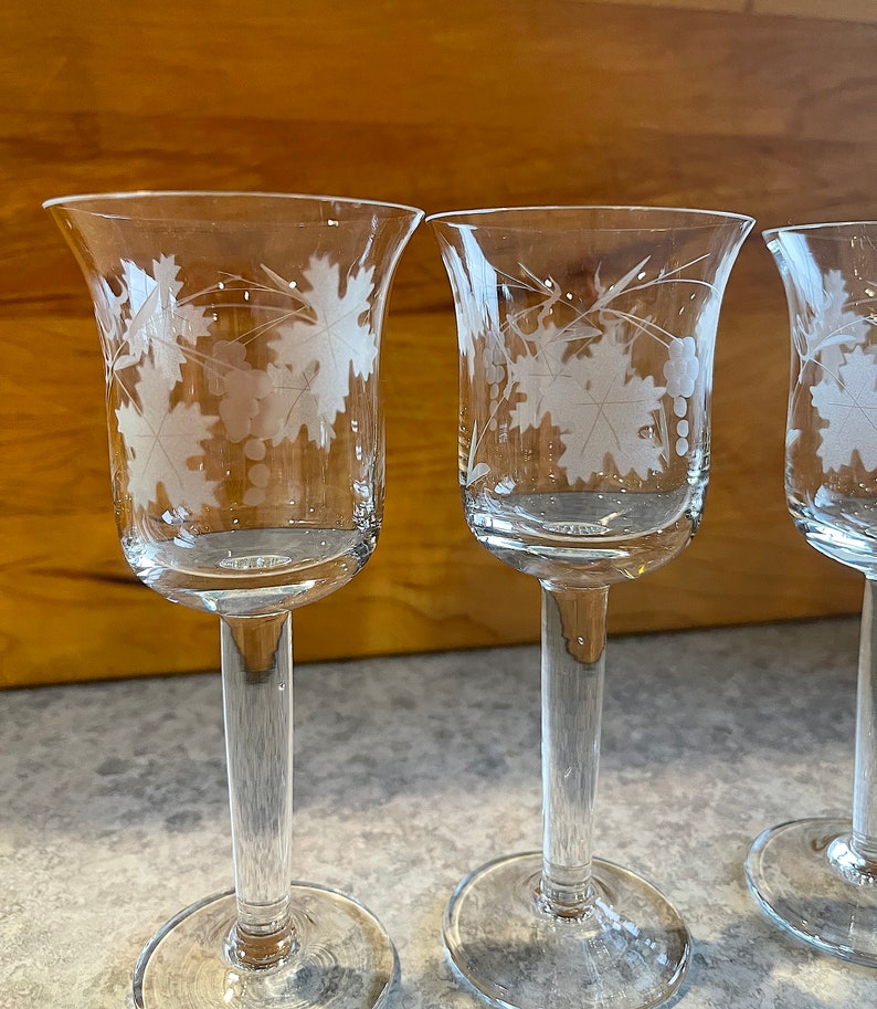 1950's-60's Crystal Tulip Shaped Cup Sherry or Cordials (4) Leaves ...