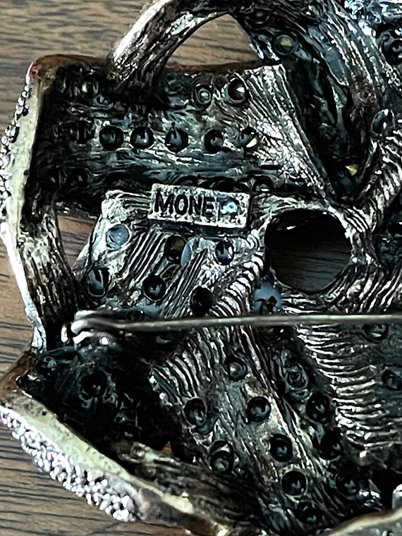 1980's Monet Rhinestone 3D Loop Ribbon Brooch, Gold T… - Gem