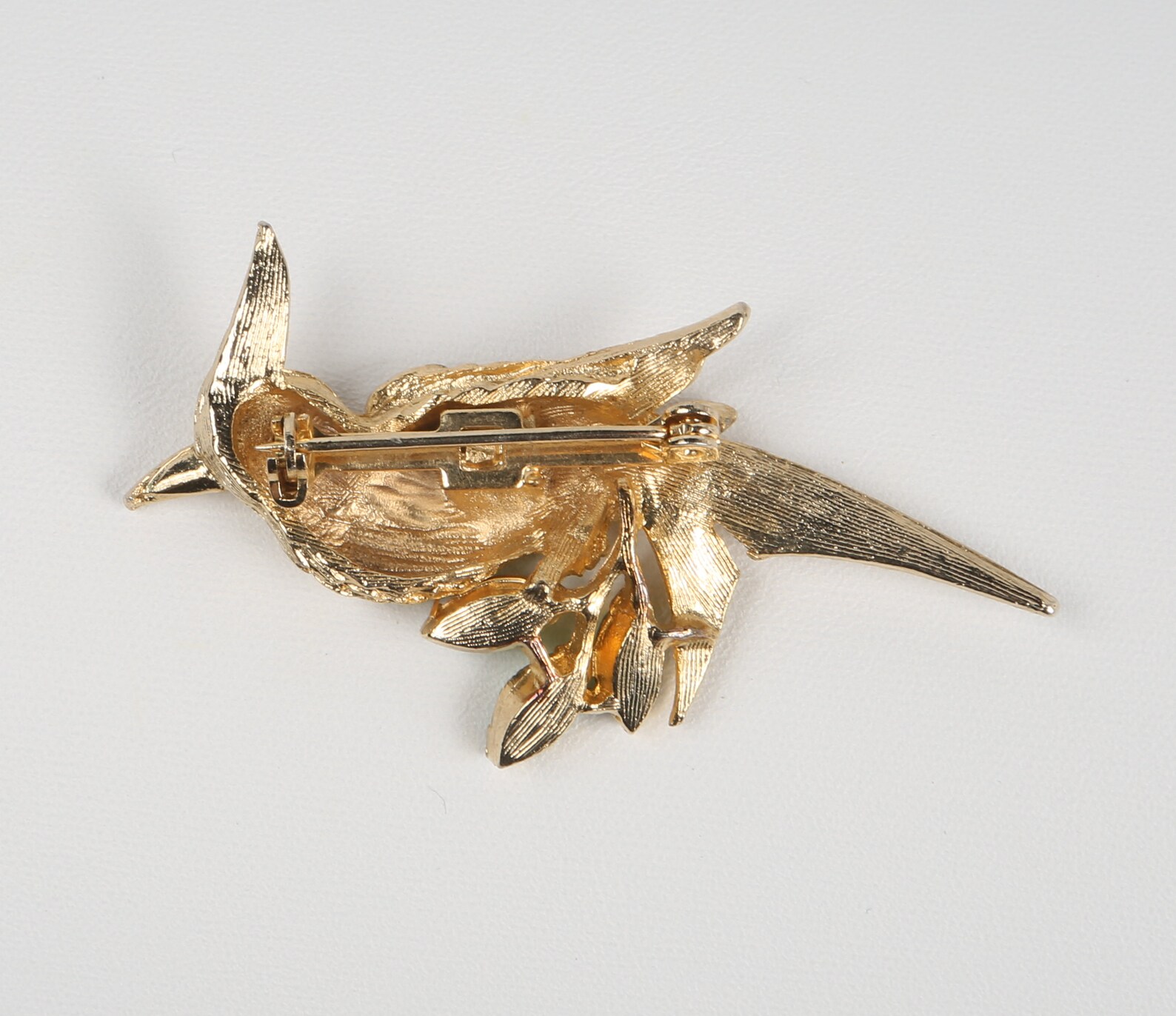 1990's Gold Cardinal Pin Gold Tone Textured Bird w Top | Etsy