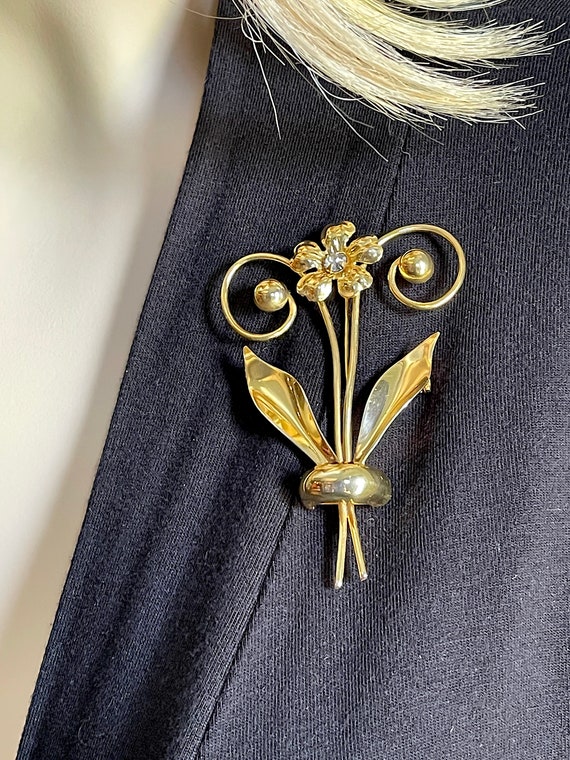 1950's Mid Cent. Stemmed Flower w Crystal, Swirls, Le… - Gem