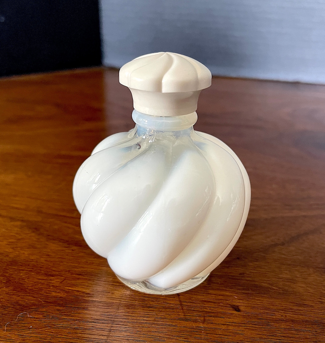 1947 Fenton Wrisley Perfume Bottle, Held white Cloud' Perfume. Lovely ...