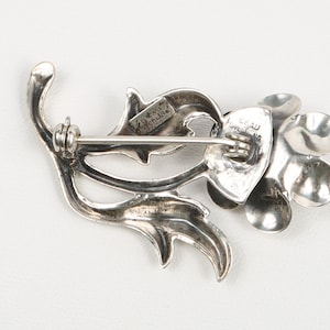 1950's BEAU Flower Brooch BEAU Sterling 3D Articulated Petals Stemmed ...