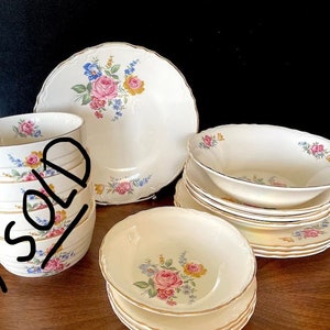 1948-1955 SCIO, hazel Pink Rose Floral Bouquet.16 Pieces, 4 Dinner Plts ...