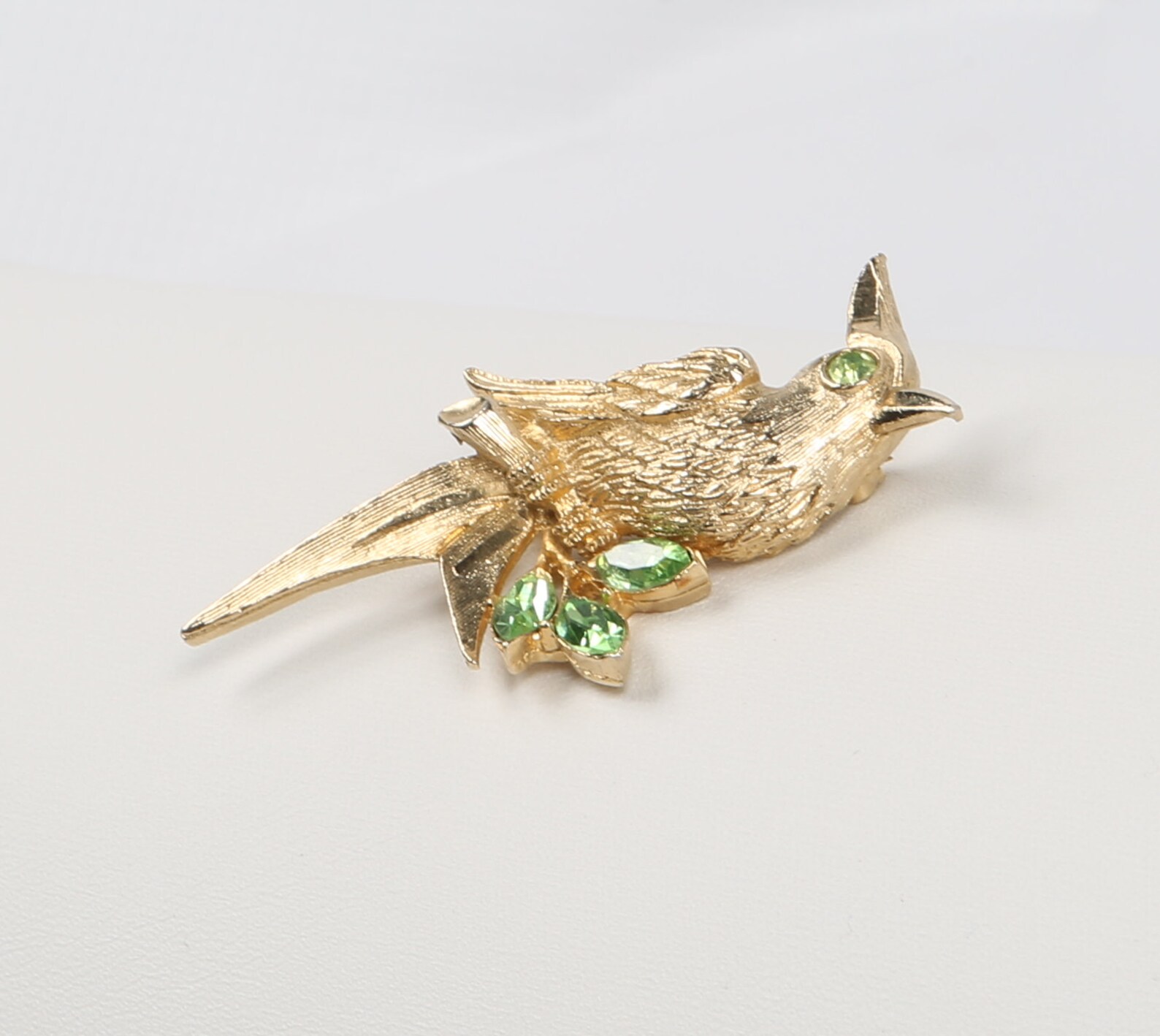 1990's Gold Cardinal Pin Gold Tone Textured Bird w Top | Etsy