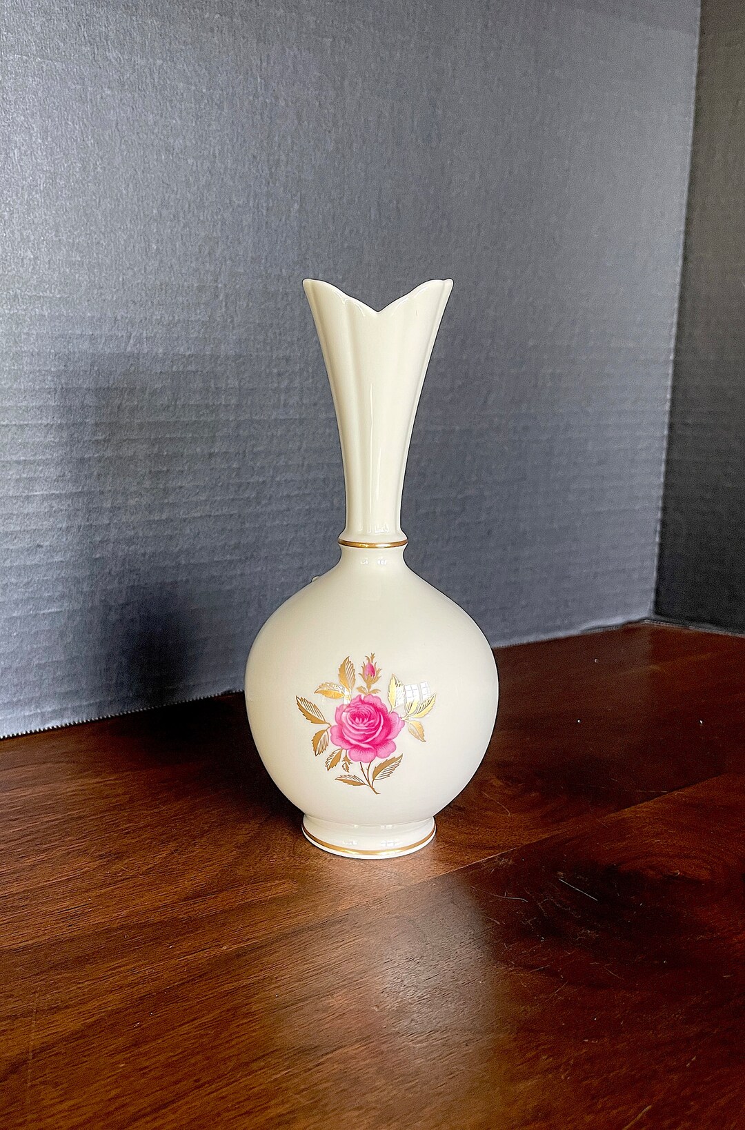 1960's LENOX Classic Bud Vase W 24K Gold Leaves & Pink Rose, off White ...