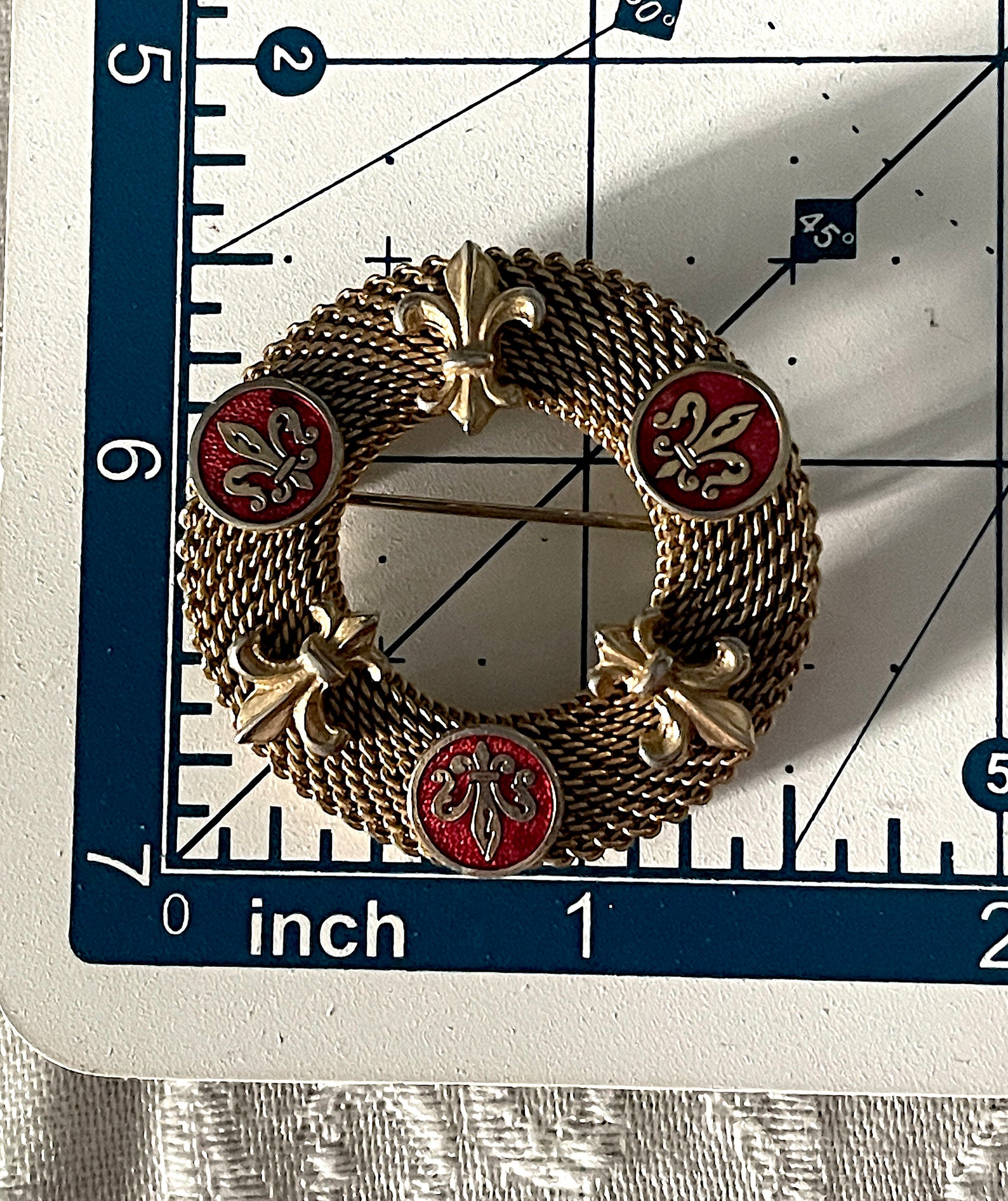1950's-1960's Circle Pin, Brooch, Gold Tn Mesh 3, 3 Circular Red Enamel ...