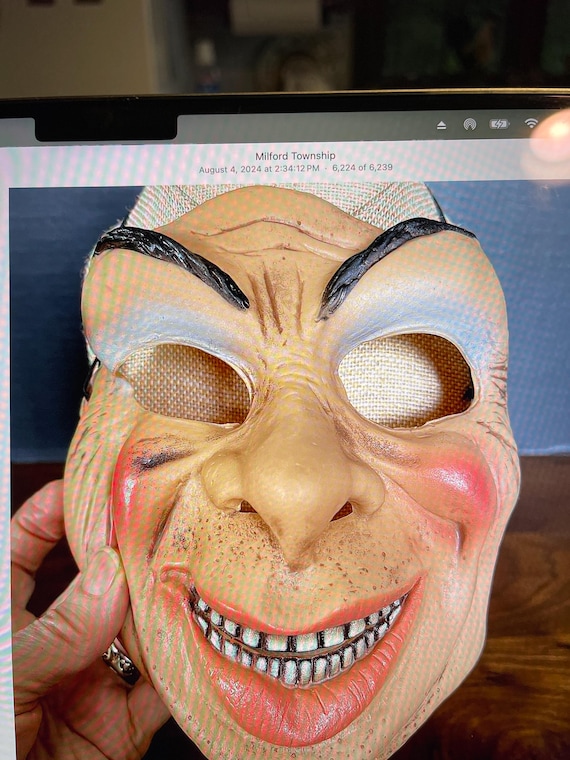 1983 Don Post Smiling Old Man Half Mask, Latex or Sil… - Gem