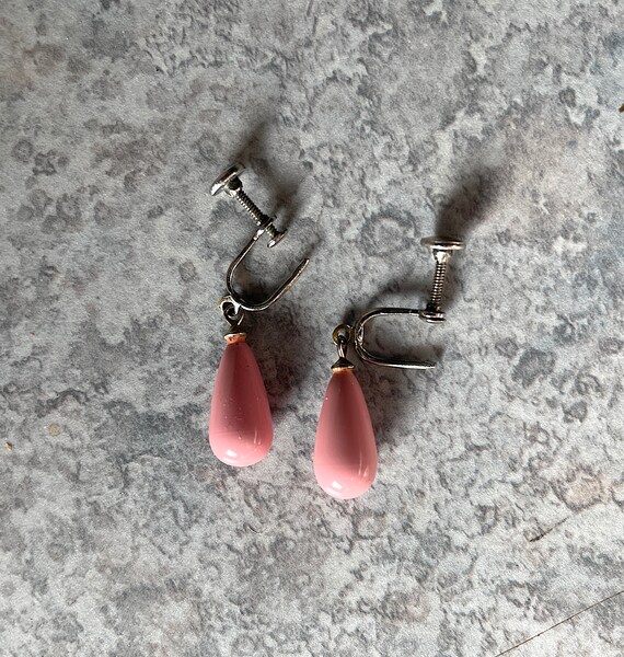1960's "Pierced Look" Screw Back Pink Tear Drop Earri… - Gem
