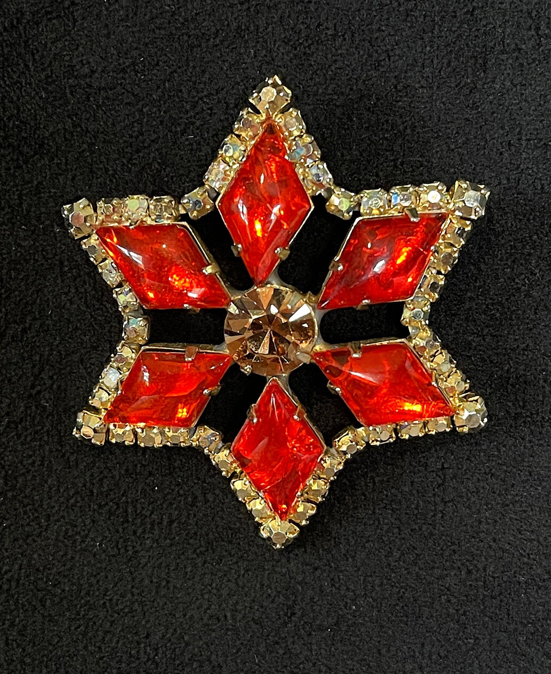 1960's MCM Red, Gold Six Pointed Star Brooch, 6 Lucite Diamonds Star ...