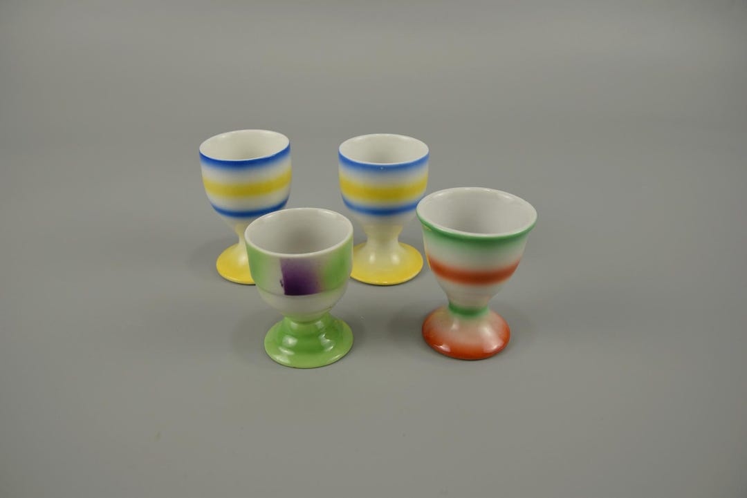 RESERVED Haechan / 4 Vintage Egg Cups / Art Deco | Germany | 30s - Etsy