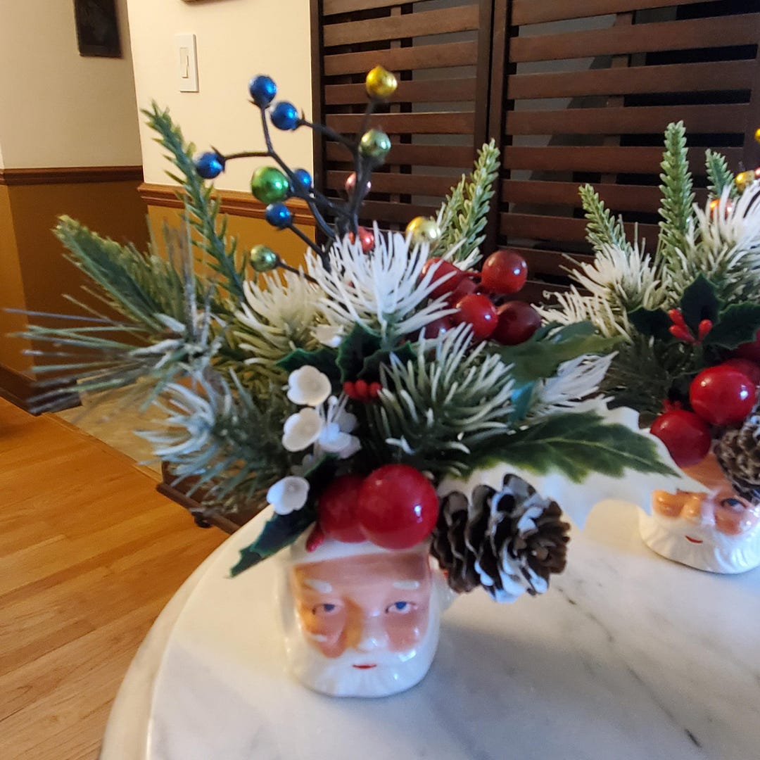 Vintage Santa Nut Cups From the 50s Hold Christmas Faux Arrangements of ...